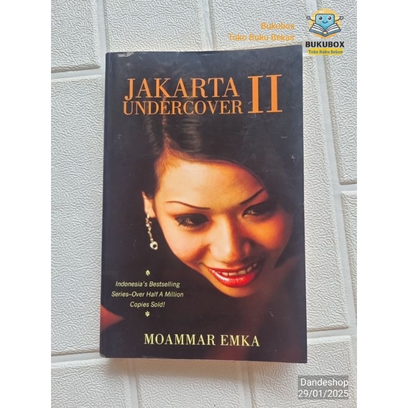 Jual Jakarta Undercover 2 by Moammar Emka _ BAHASA INGGRIS - Novel ...