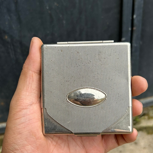 Jual case Rokok bekas(1 row cigarette case chrome engraved with flap ...
