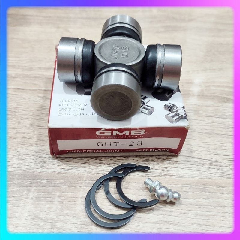 Jual CROSS JOINT KOPEL TOYOTA KIJANG INNOVA GUT-23 GMB | Shopee Indonesia