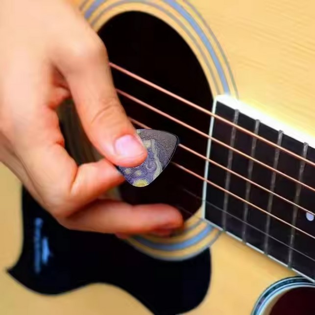 Jual Pick Gitar Atau Plektra Atau Plektrum Untuk Memetik Gitar Dan ...