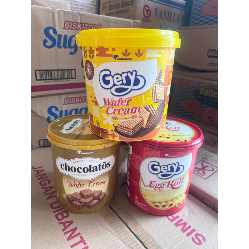 Jual Gerry Waffer Cream Egg Roll Chocolatos wafer cream Karton isi 6 ...