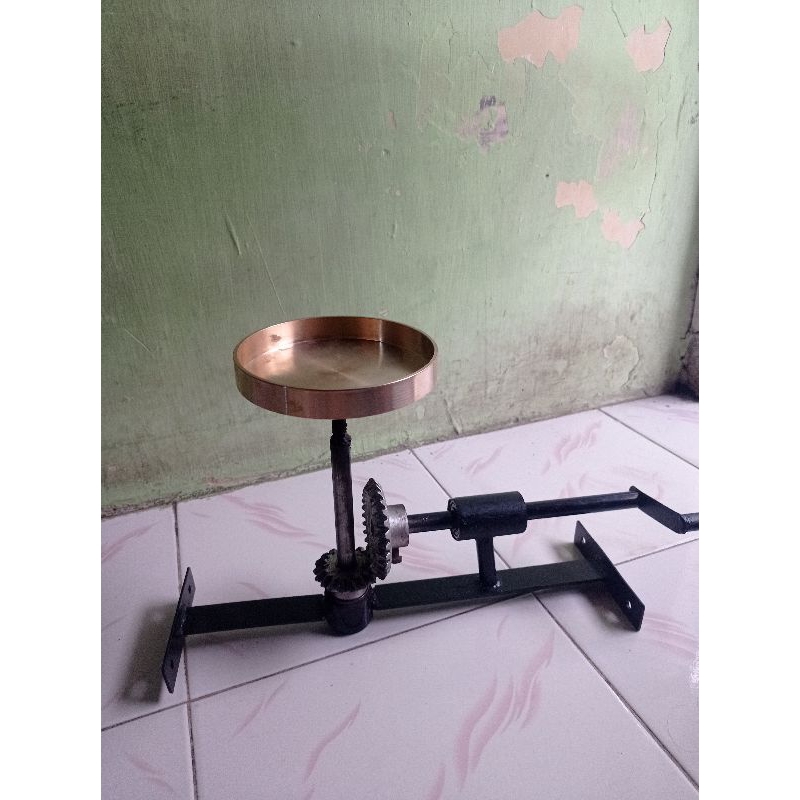 Jual alat putar dan loyang leker putar ukuran 14 full kuningan | Shopee ...