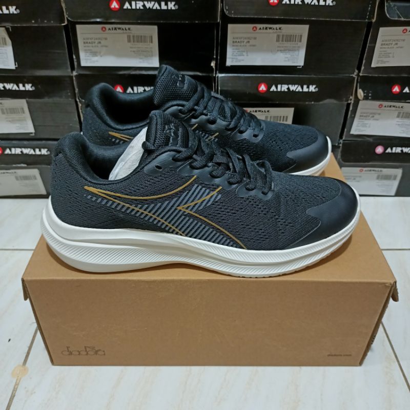 Jual Diadora Kenward ( Size : 42 ) | Shopee Indonesia