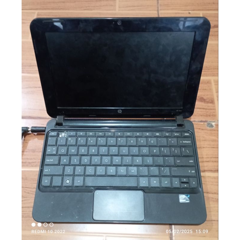 Jual Notebook Hp mini 210-1014TU Intel Atom kondisi mesin normal minus ...