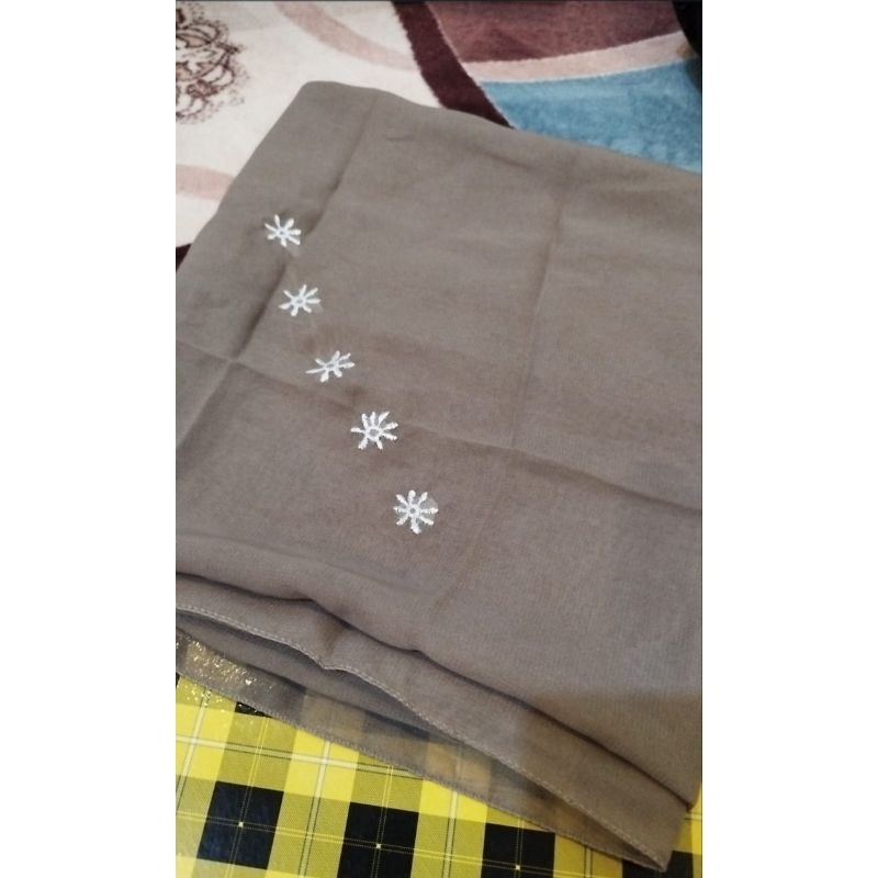 Jual kerudung segi empat(bando bunga matahari] couqqet | Shopee Indonesia