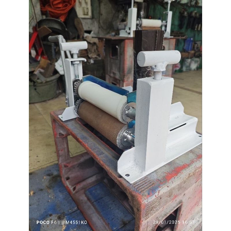 Jual cetakan opak manual engkol panjang roll 20cm, 1 cetakan sesuai ...
