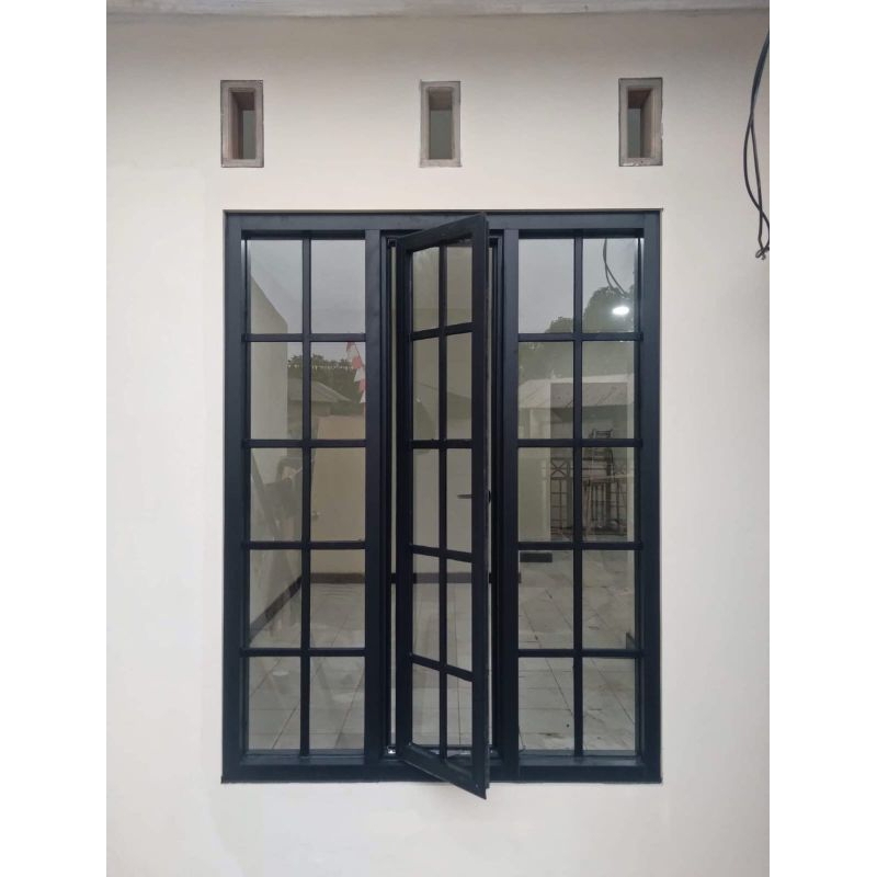 Jual JENDELA ALUMINIUM ORNAMEN TENGAH HIDUP + KANAN KIRI MATI BISA ...