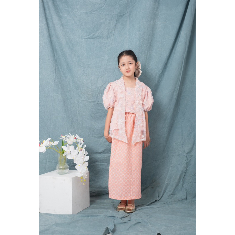 Jual Kebaya Kutubaru Jenar - kebaya kutubaru anak perempuan motif bunga ...