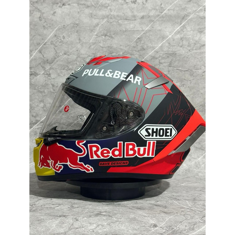 Shoei Red Bull Helm
