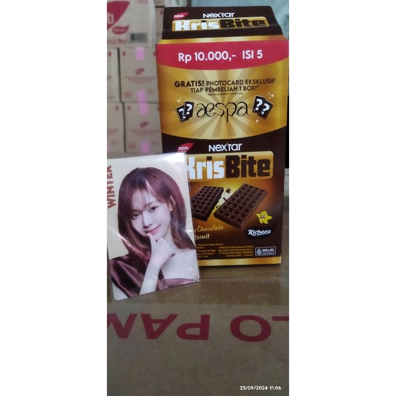Jual NEXTAR KRISBITE COKLAT EDISI AESPA | Shopee Indonesia