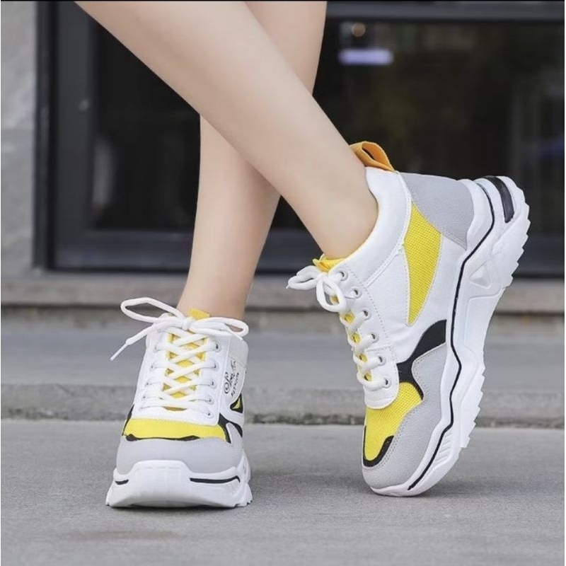 Jual Sepatu Wanita Sneakers Sporty Kekinian | Warna Putih Kuning ...