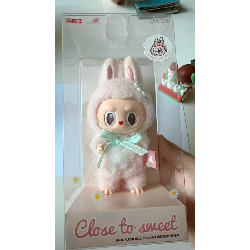 Jual POPMART LABUBU THE MONSTER MOKOKO CLOSE TO SWEET VINYL PLUSH DOLL ...