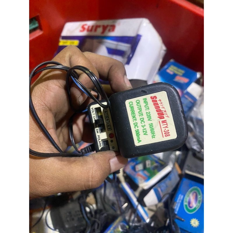 Jual Adaptor multi 500mAH 3v-4.5v-6v-7.5v-9v-12v ( Multi output DC ...