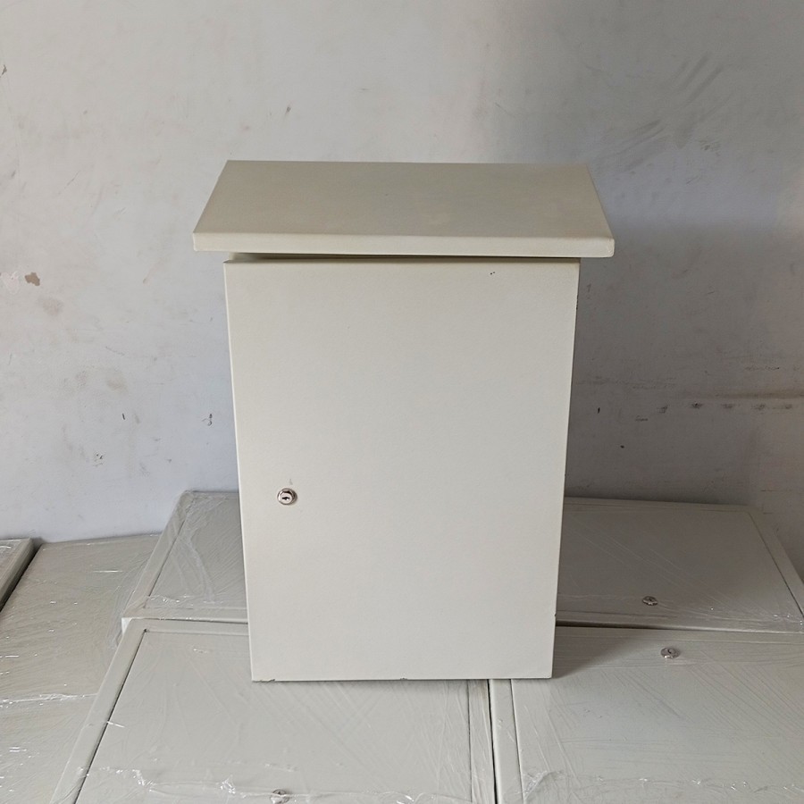 Jual Box Panel Outdoor Topi (20x30x12 cm) (30x40x20 cm) (40x50x20 cm ...