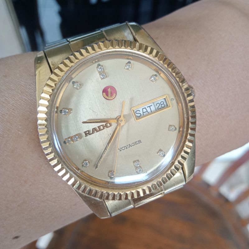 Jual Rare Rado Voyager Automatic Fluted Bezel Diamond indeks Gold ...
