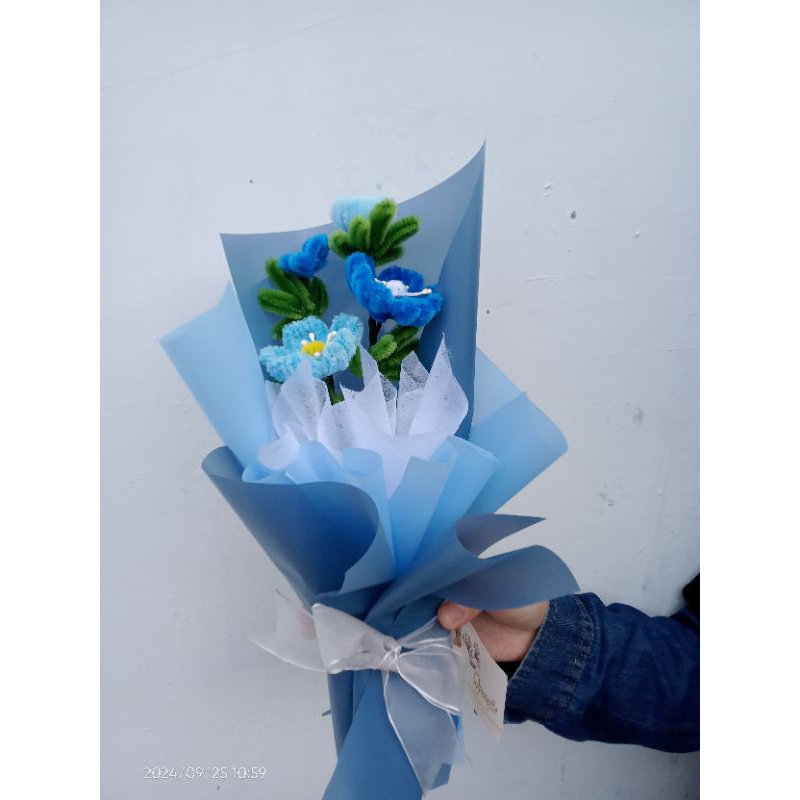 Jual Buket bunga Handmade dari kawat bulu premium warna deep blue x sky ...