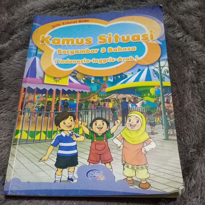 Jual Kamus Situasi Bergambar 3 Bahasa | Shopee Indonesia
