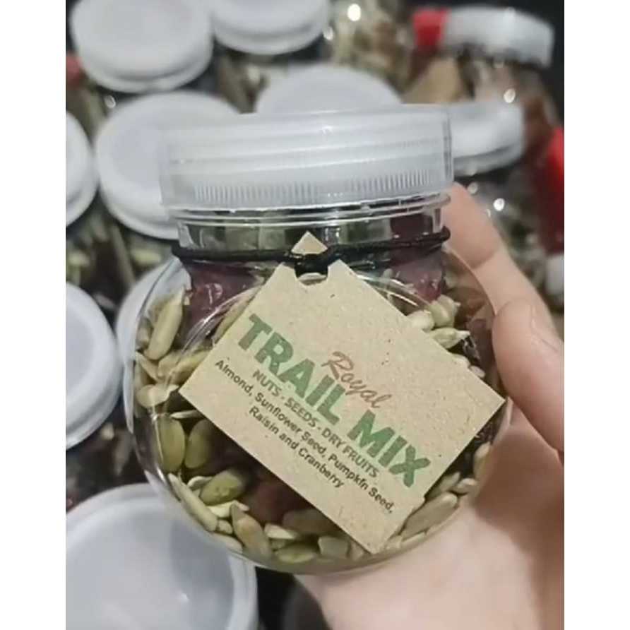 Jual ROYAL ROASTED/TRAIL Mix FRUITS, NUTS and SEEDS 100 Gr | Shopee ...