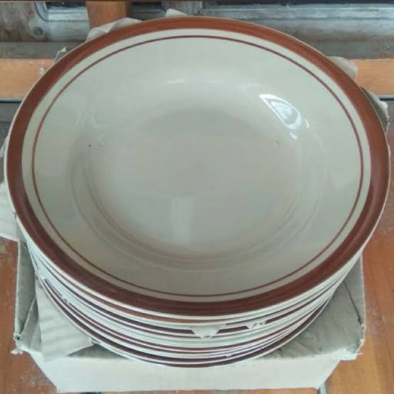 Jual Piring Keramik list coklat/piring makan list coklat | Shopee Indonesia