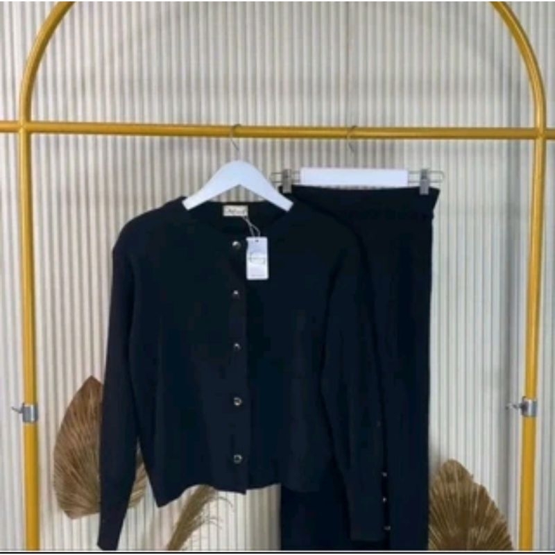 Jual HANIRA One Set Starla Cardigan Basic Kancing Gold Tebal Premium | Shopee Indonesia