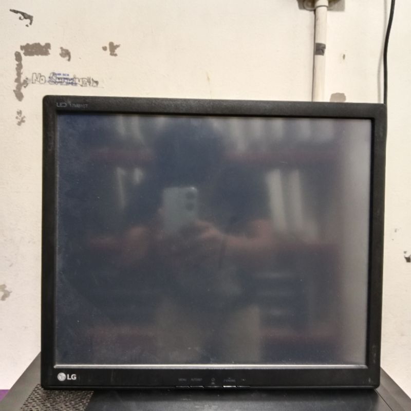 Jual Monitor LG 17 inch Touchscreen LED Murah Bergaransi | Shopee Indonesia