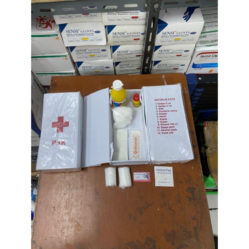 Jual Kotak P3K Mobil Lengkap Isi / Kotak Obat Mobil / Kotak P3K Mobil ...