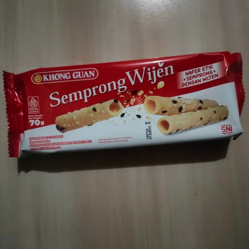 Jual biskuit snack semprong wijen Khong guan | Shopee Indonesia