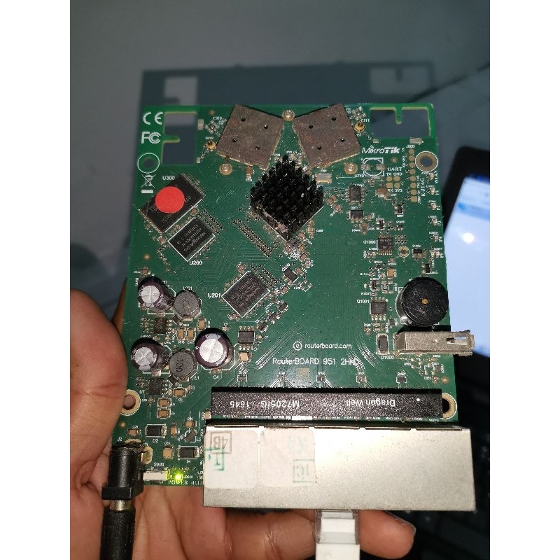 Jual Mikrotik Routerboard RB951Ui-2HnD | Shopee Indonesia