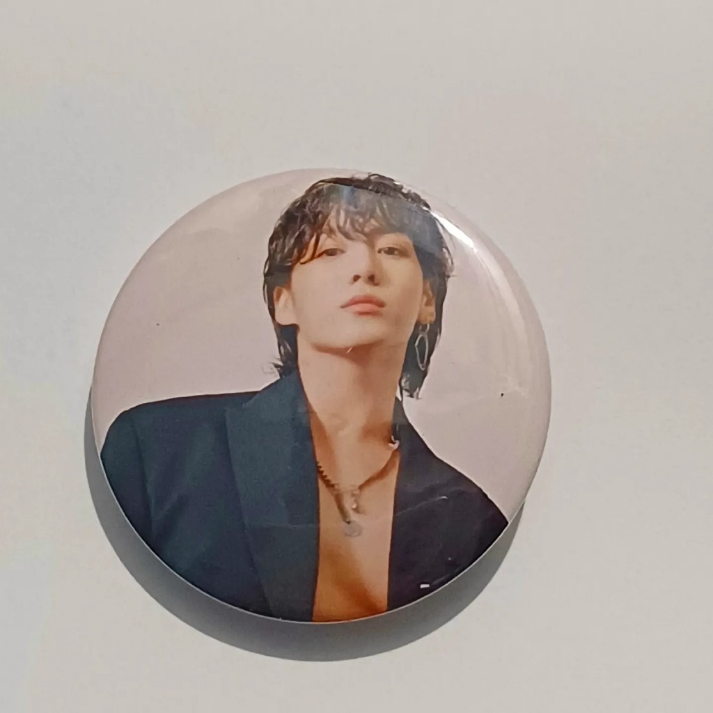 Jual PIN Merchandise K-POP Idol | Shopee Indonesia