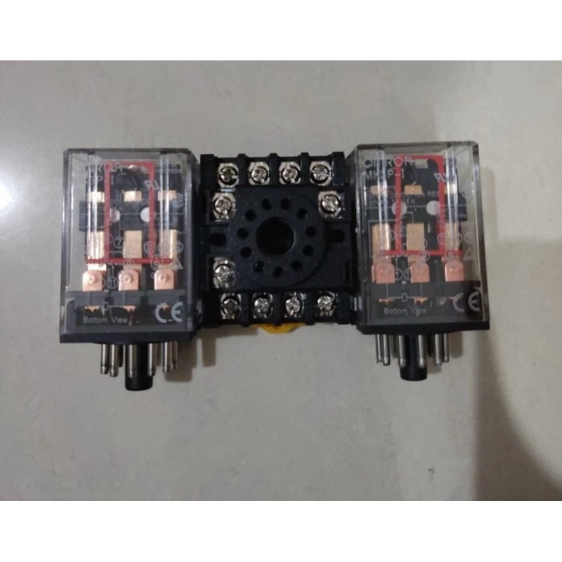 Jual RELAY OMRON MK3P-I 220V+SOCKET/RELAY OMRON MK3P-I 220V PLUS SOCKET ...