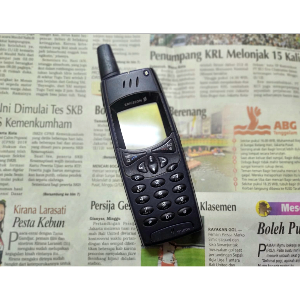 Jual Hape Jadul Ericsson R380 R380s Seken Minusan Untuk Koleksi Kanibalan | Shopee Indonesia
