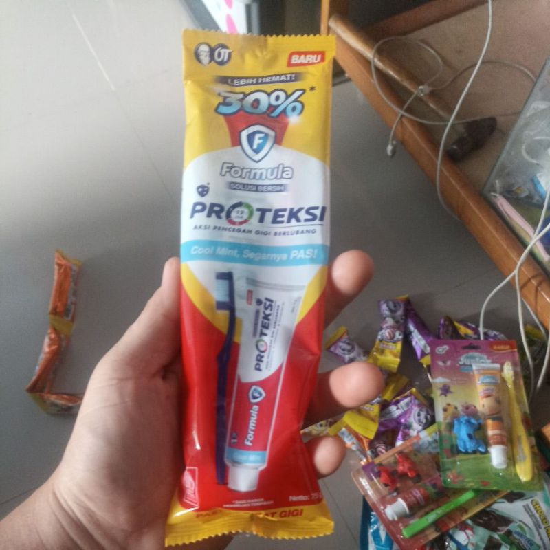 Jual sikat gigi+pasta odol bundling formula proteksi | Shopee Indonesia