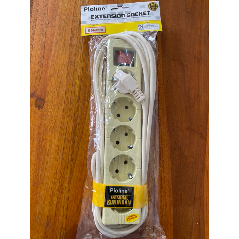 Jual Stop kontak Pioline SNI kabel 5 meter 5 lubang Colokan Listrik ...