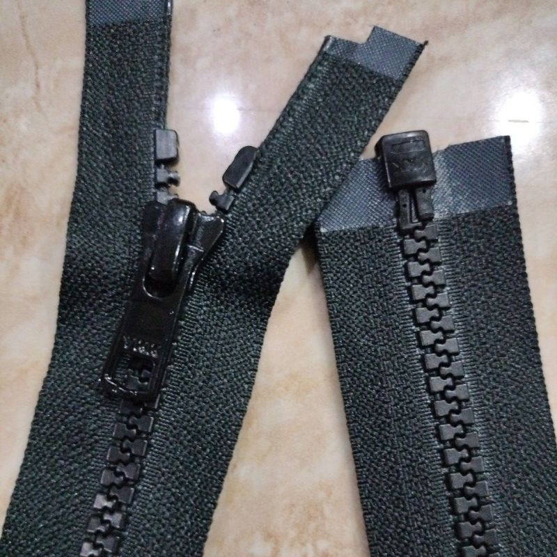 Jual resleting ykk no5 vislon hitam kepala kotak pjg 70,5cm 71,5cm 73cm | Shopee Indonesia