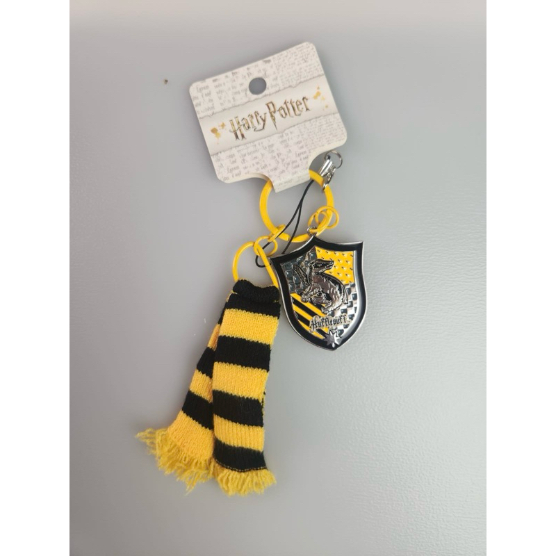 Jual MINISO X HARRY POTTER KEYCHAIN HUFFLEPUFF | Shopee Indonesia