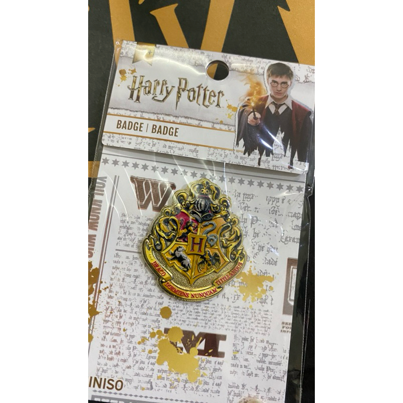 Jual Harry Potter x Miniso x HARRY POTTER pin Gryffindor Hogwarts badge gantungan kunci ganci ...