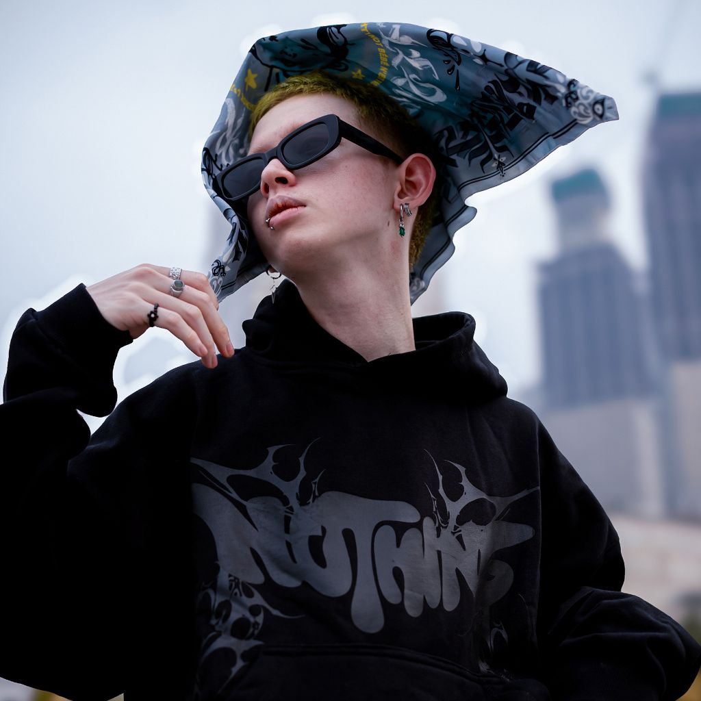 Jual NOTHING HUMAN - DESKHA - HOODIE BOXY | Shopee Indonesia