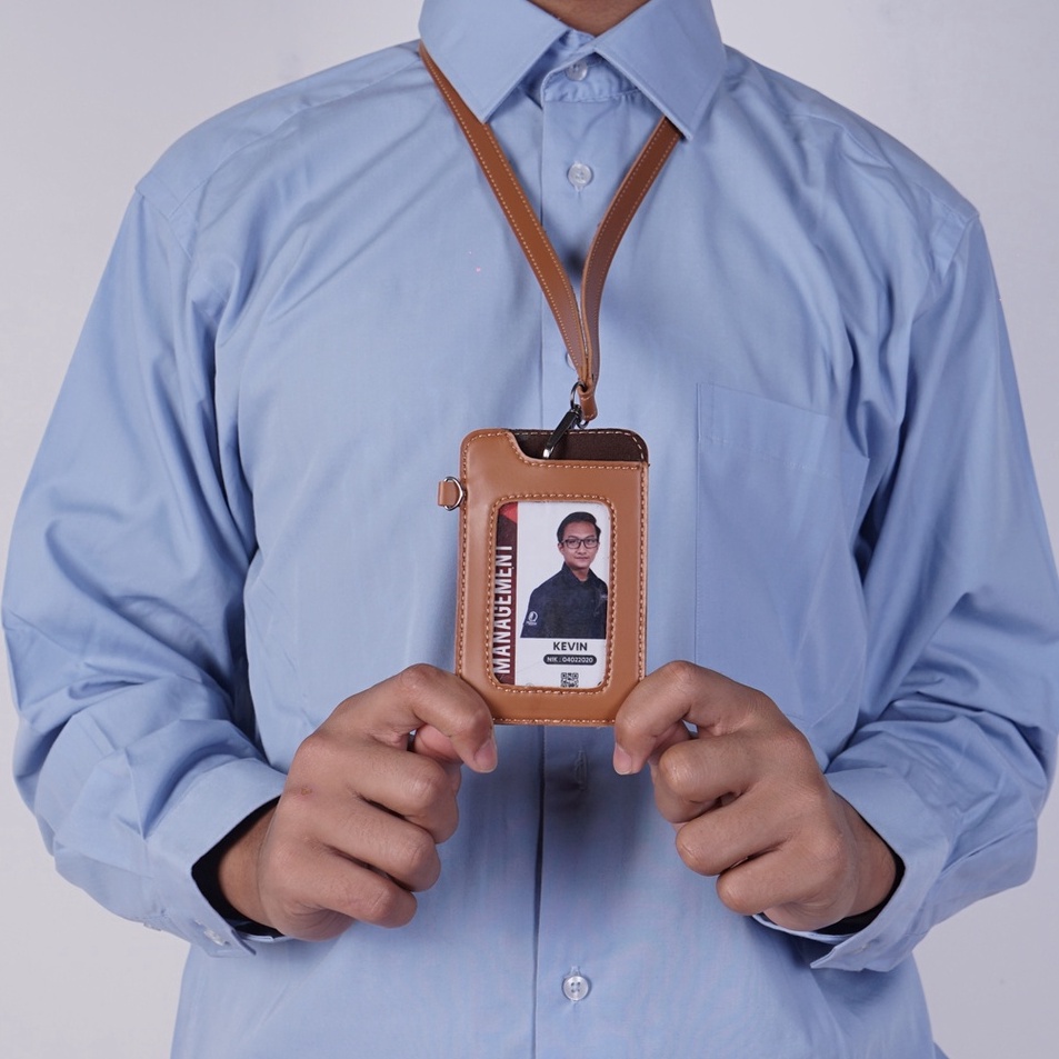 Jual Ready Menarik ID Card Case id card Holder name tag Terbuat Dari ...