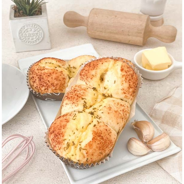 Jual ROTI LYNN'S COTTON BREAD - GARLIC CREAM CHEESE | Shopee Indonesia