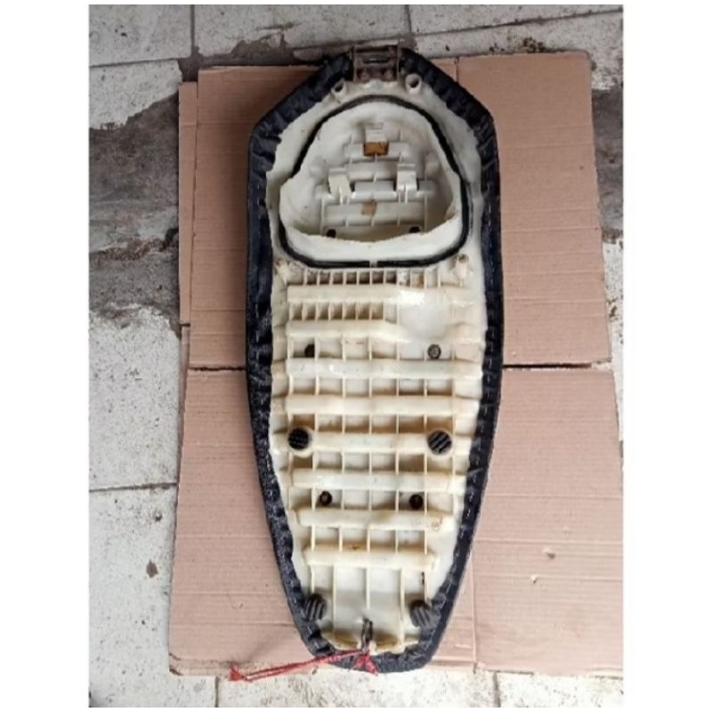 Jual jok motor second motor honda revo absolute/blade lama 110 original ...