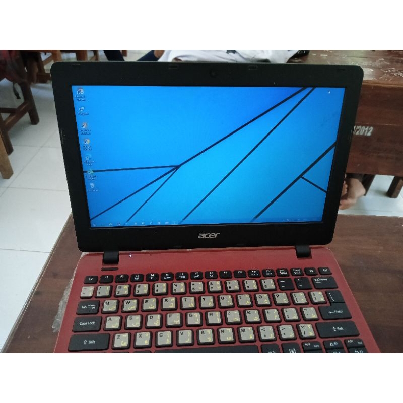 Jual Laptop acer ES1-131 celeron | Shopee Indonesia