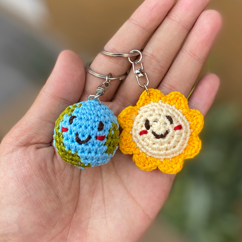 Jual Souvenir Gantungan Kunci Amigurumi Matahari Bumi Lucu Keychain ...