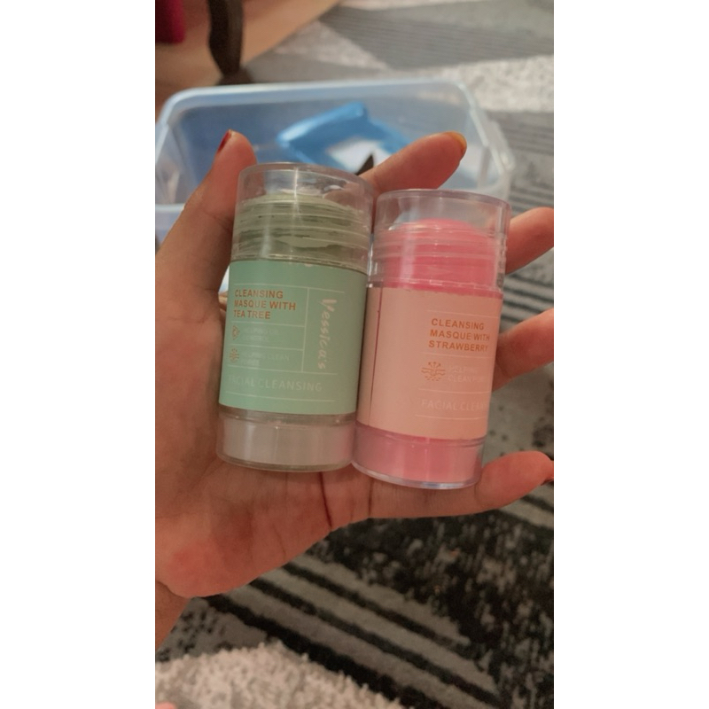 Jual Pre-Loved MASKER YESSICA’S Stik Like New!! FREE GIFT RANDOM ...