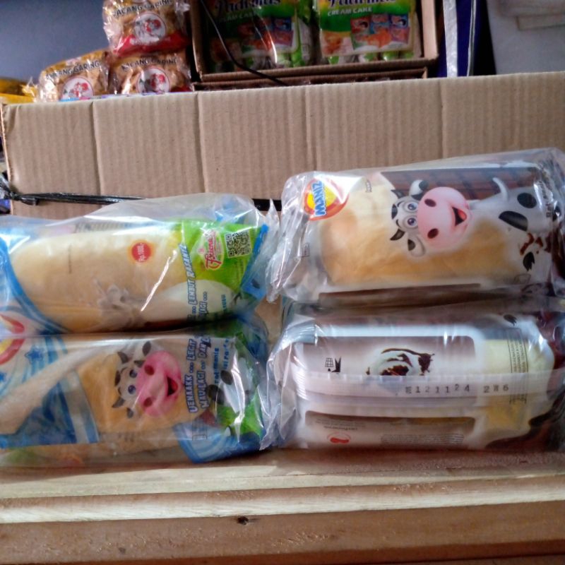 Jual Roti maniz susu dengan aneka rasa choklat dan susu 1 pak isi 5 pcs ...