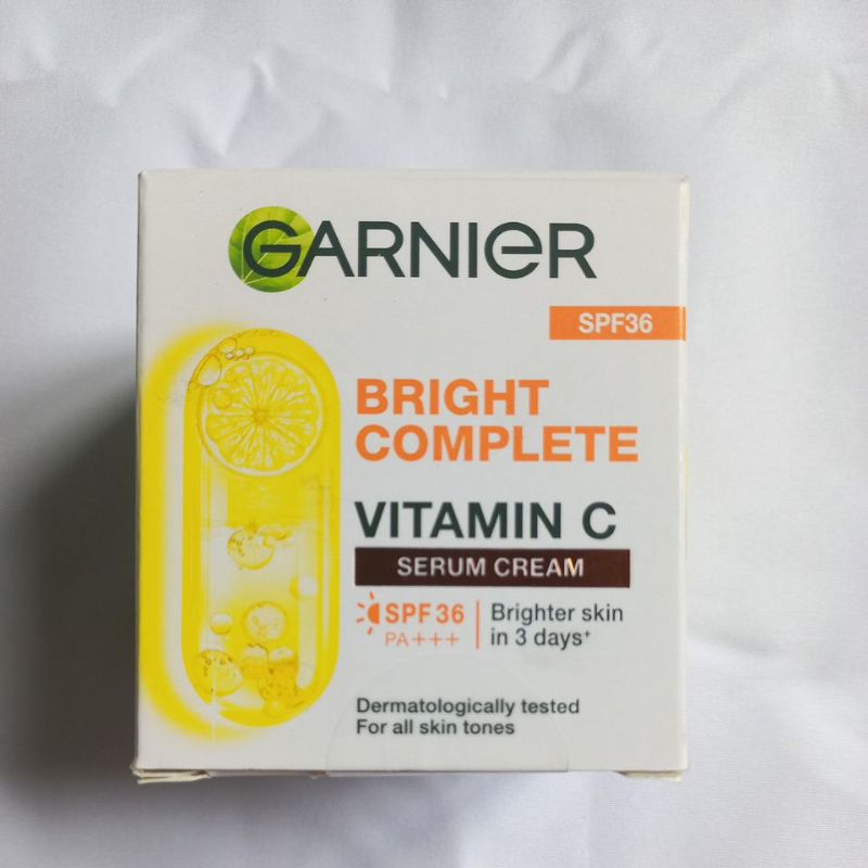 Jual Garnier bright complete vitamin C serum cream daycream 50ml | Shopee Indonesia