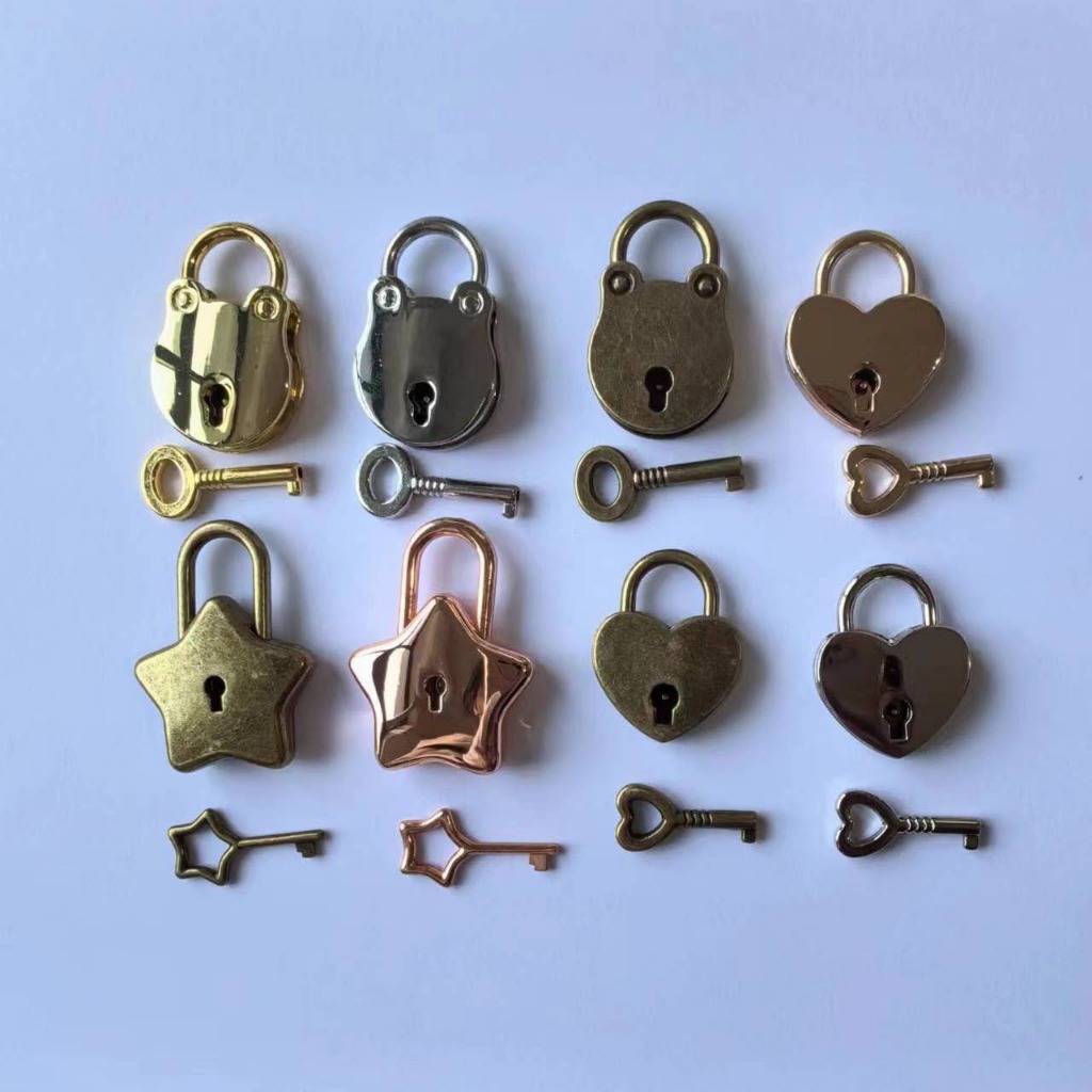 Jual Gembok Mini Box Kunci Kecil Peti Box Mahar Souvenir Craft | Shopee ...