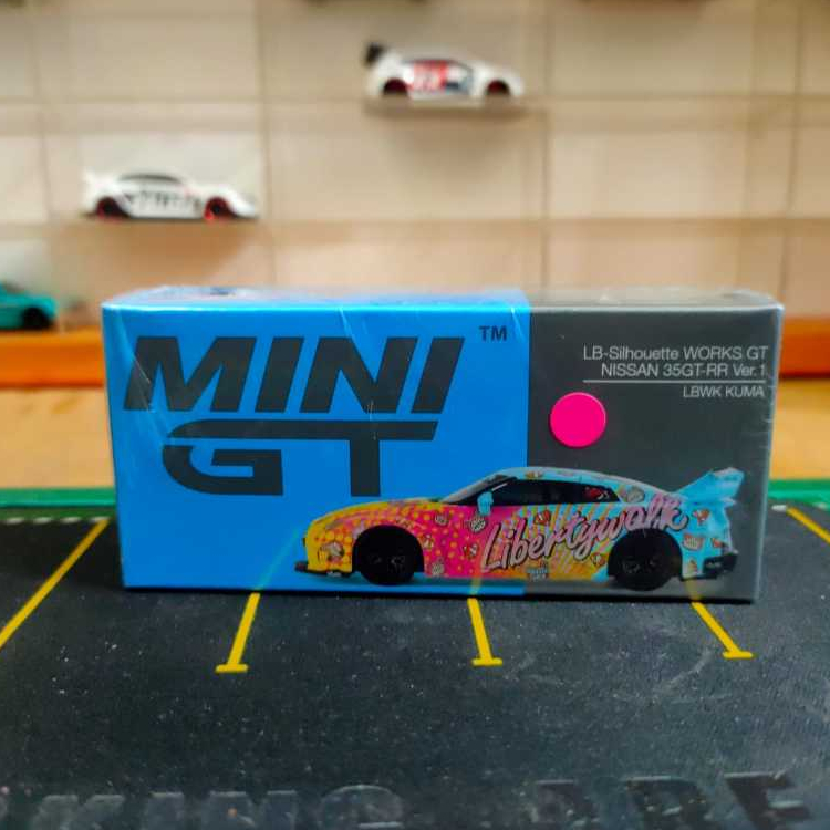 Jual MINI GT GTR LBWK R35 KUMA UNSEALED | Shopee Indonesia