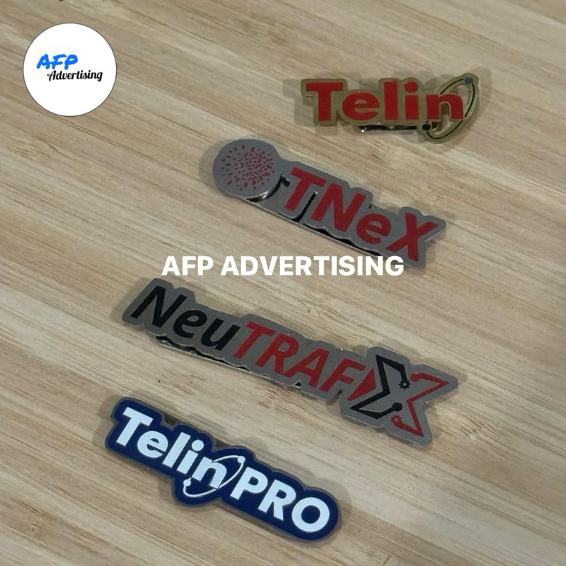 Jual pin enamel custom / pin rancang custom / pin cutting logo custom ...