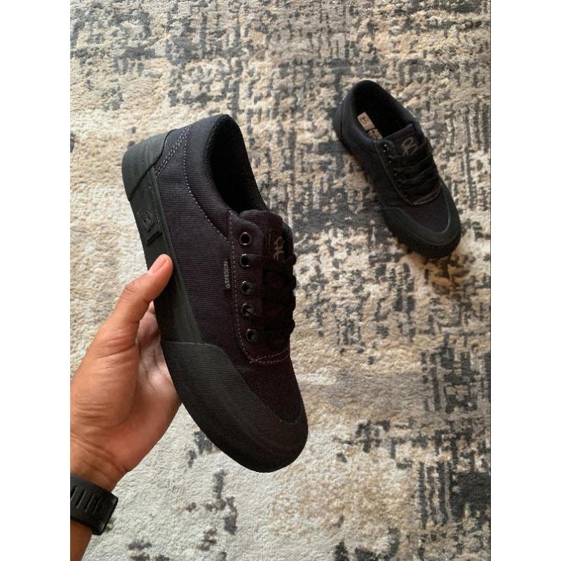 Jual Patrobas Basic All Black | Shopee Indonesia