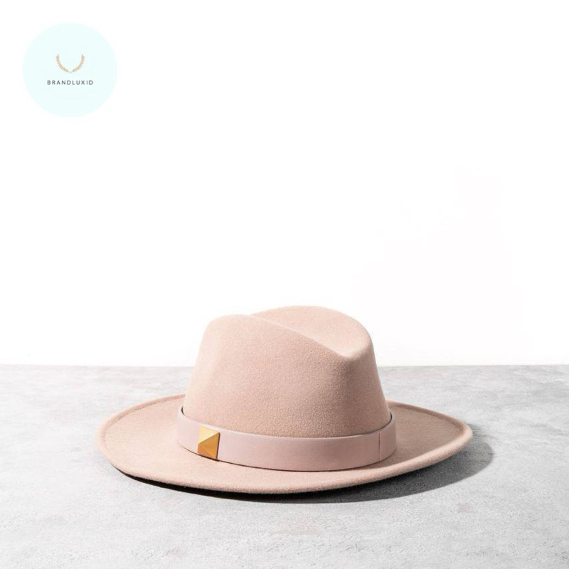 Jual Valentino Roman stud fedora hat | Shopee Indonesia